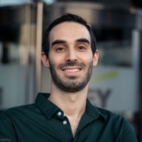 Roi Moran | StartupHub.ai